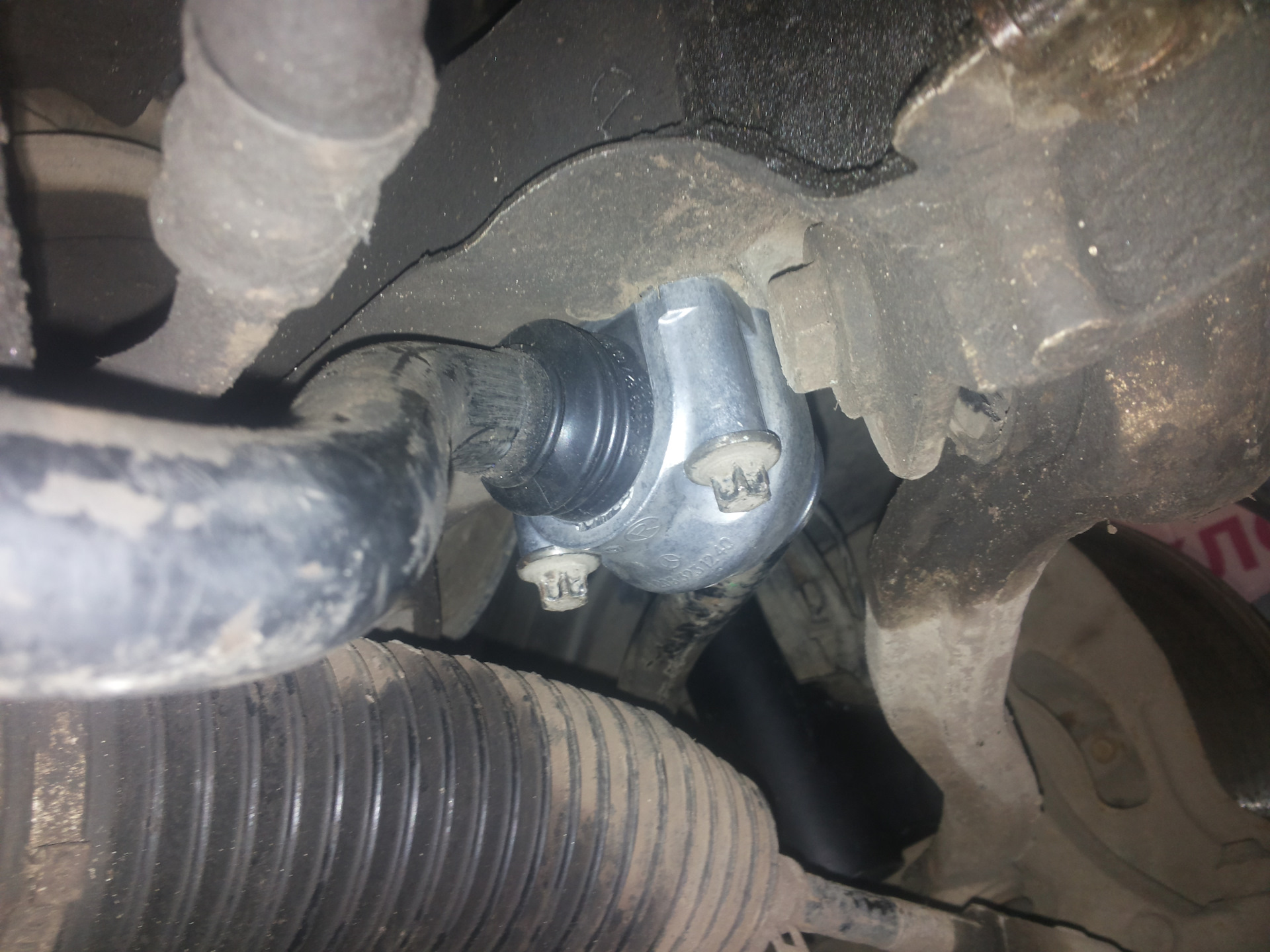 Замена втулок переднего стабилизатора Mercedes W203. — Mercedes-Benz C ...