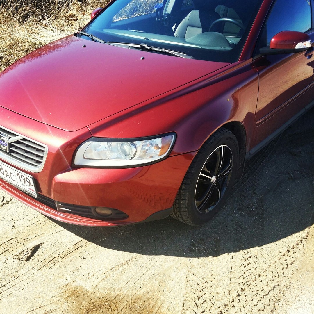 Привет от маслоотделителя\уловителя — Volvo S40 (2G), 2,4 л, 2007 года ...