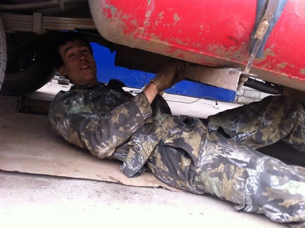 Замена резонатора и подвесного. — ГАЗ Газель, 2,5 л, 2000 года | своими ...