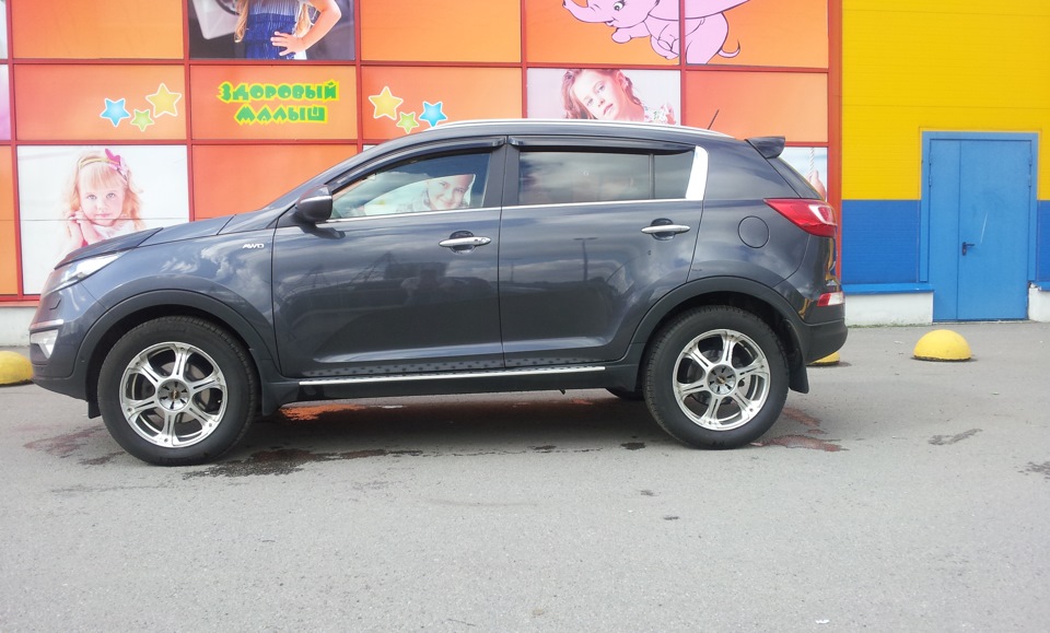 Муки выбора… или чем бы дитя не тешилось… — KIA Sportage (3G), 2 л ...