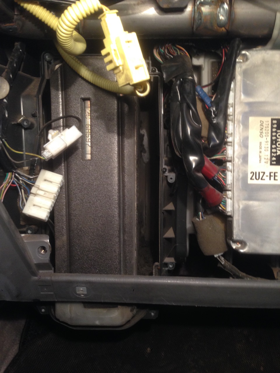 Салонный фильтр — Toyota Land Cruiser 100, 4,7 л, 2002 года | тюнинг ...