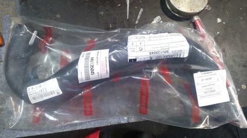 MN135045 ПАТРУБОК РАДИАТОРА ОХЛАЖДЕНИЯ НИЗ L200 06-\PAJERO SPORT NEW 2. ...