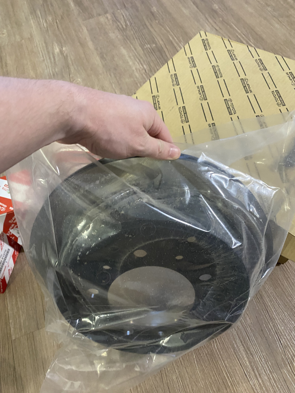 Оригинальный оригинал — Toyota Land Cruiser 200, 4,5 л, 2013 года ...