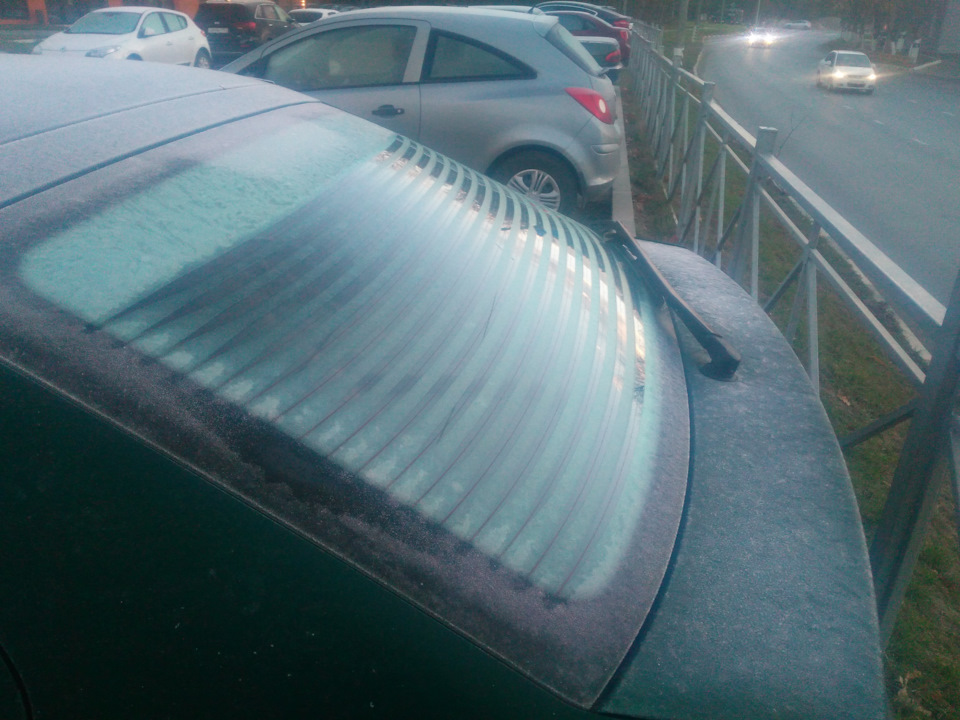 Ремонт нити обогрева заднего стекла (No Comments) — Alfa Romeo 146, 1,6 ...