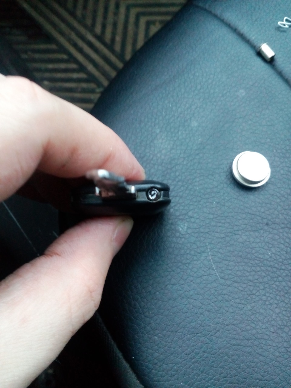 Пружины в суппорта, а свет в ключ — Audi 100 (C4), 2,6 л, 1993 года ...