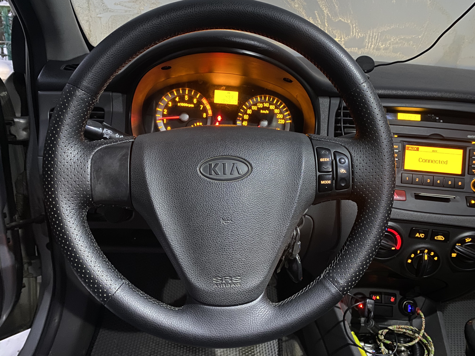 Управление мультимедиа на руле — KIA Rio (2G), 1,4 л, 2006 года ...