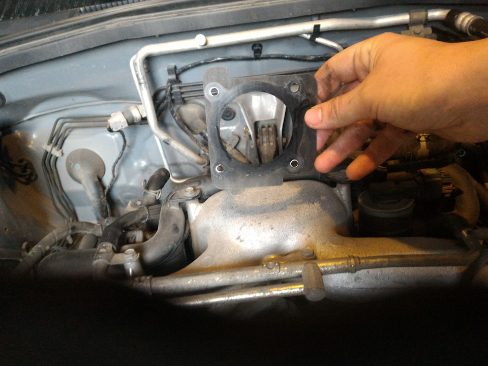 Чиска дросельной заслонки — Subaru Forester (SG), 2 л, 2007 года ...