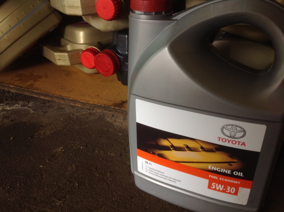 Замена масла ТО Toyota 5w-30 — Toyota Avensis II, 1,8 л, 2004 года | плановое ТО | DRIVE2