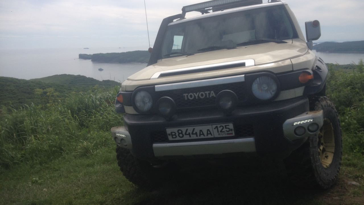 Toyota FJ Cruiser 4.0 бензиновый 2008 | на DRIVE2