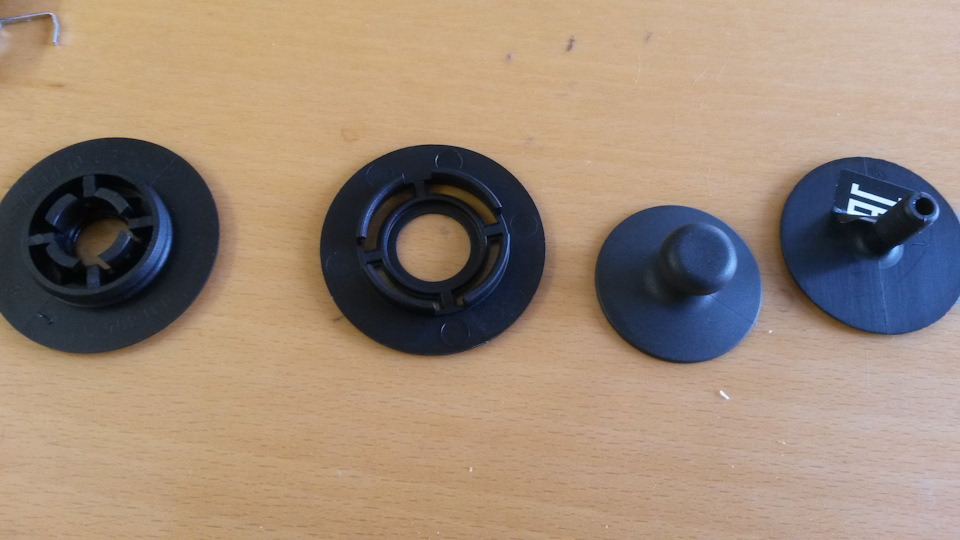 Фиксация водительского коврика — Hyundai Sonata V (NF), 2 л, 2008 года ...