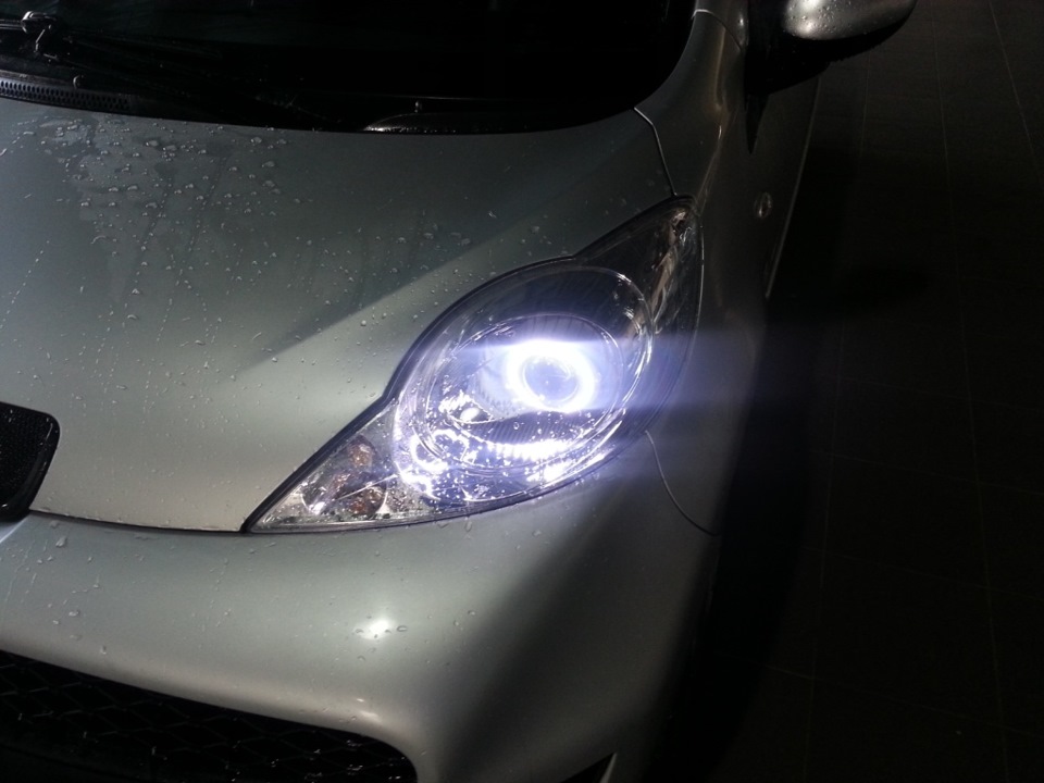 Линзы биксенон — Peugeot 107, 1 л, 2010 года | тюнинг | DRIVE2