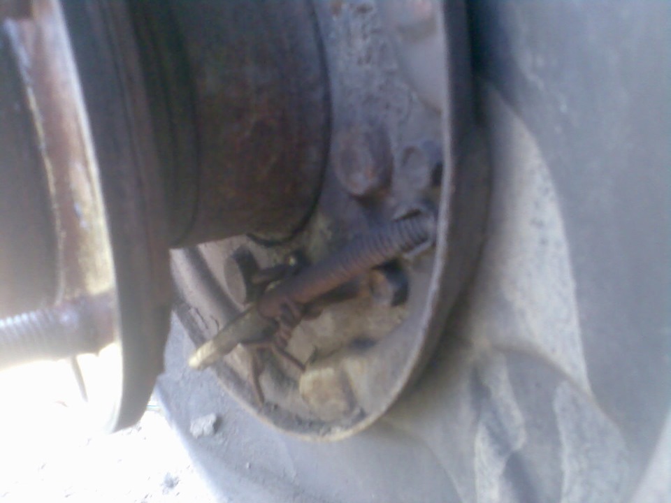 Покраска суппортов, смазка направляющих — Toyota Land Cruiser Prado 120 ...