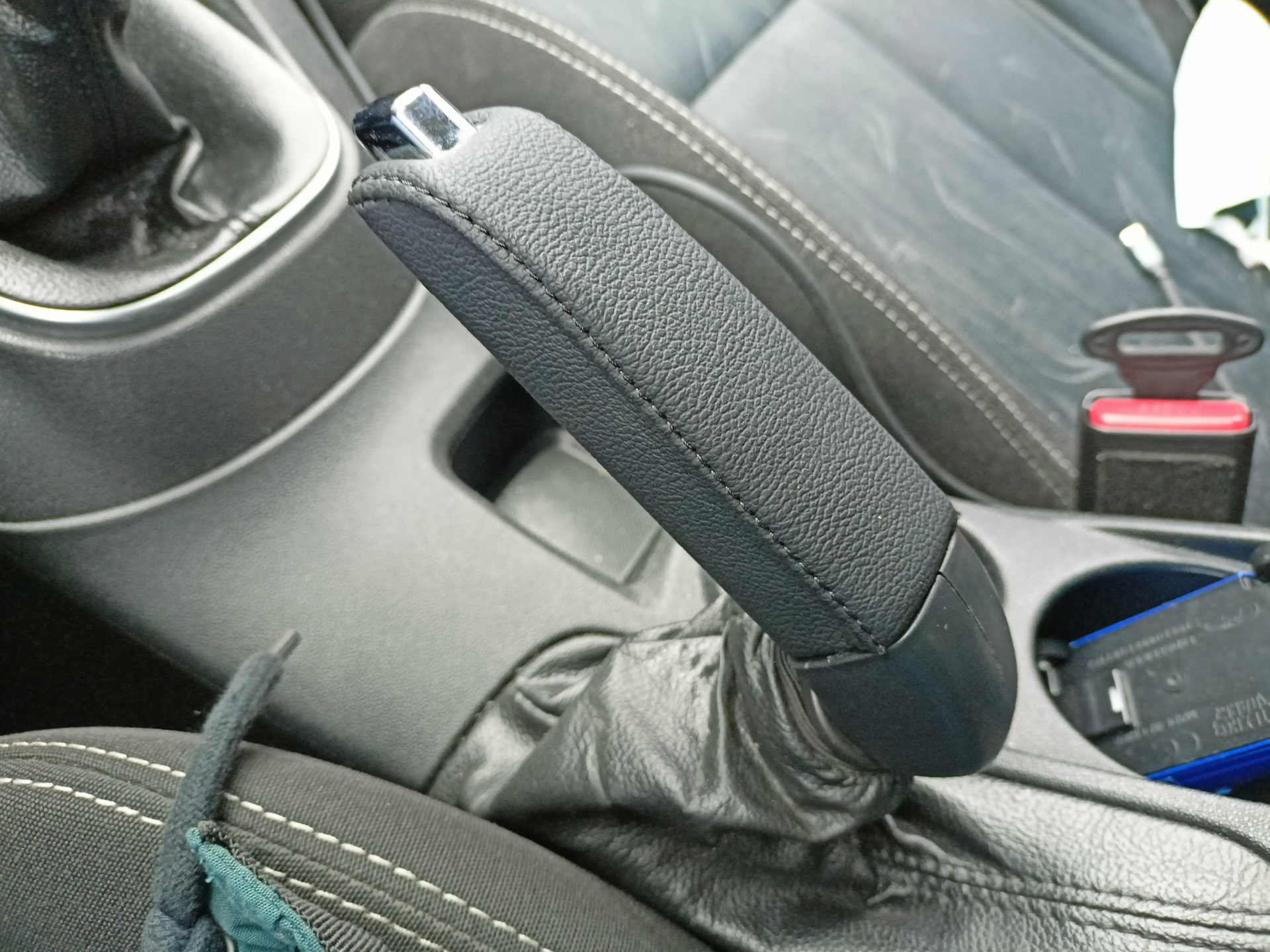 Перешивка руля и ручки ручного тормоза. EVA ковры — Citroen C4 (2G), 1 ...