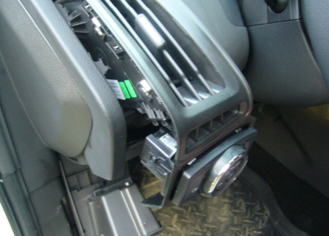 Подготовка к установке ПТФ — Ford Focus III Hatchback, 1,6 л, 2016 года ...