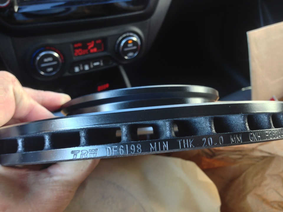 Тормозные диски DF6198 TRW. Вопрос? — KIA Rio (3G), 1,6 л, 2012 года | расходники | DRIVE2