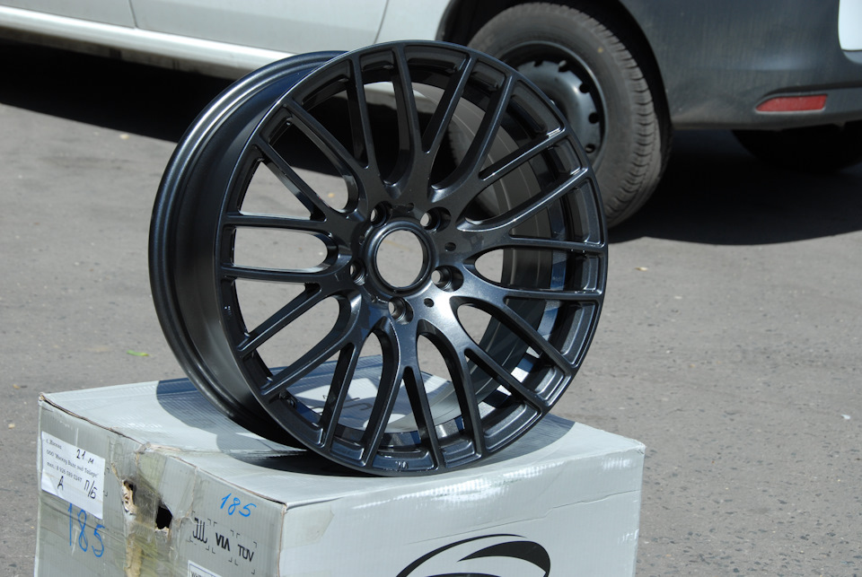 Sakura Wheels модель 3189 R17 114.3x5 ET35 7.5J DIA73.1 графит — Moscow ...