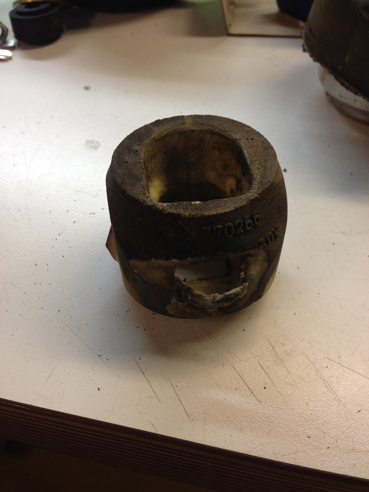 ! Замена упора! — Audi A6 (C6), 3 л, 2005 года | своими руками | DRIVE2