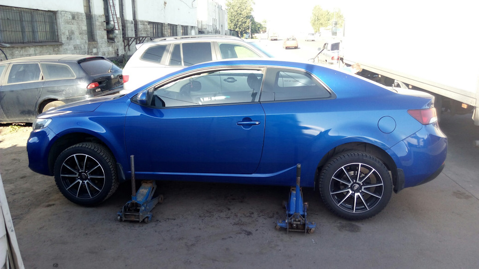 Банальная запись про резину — KIA Cerato Koup (1G), 1,6 л, 2010 года ...