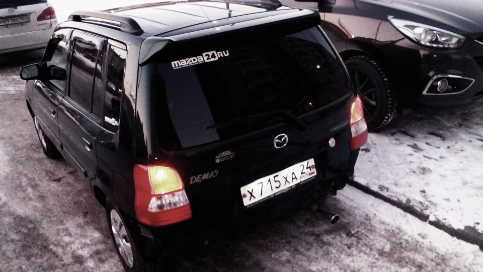 Mazda Demio (1G) 1.3 бензиновый 2000 | green на DRIVE2