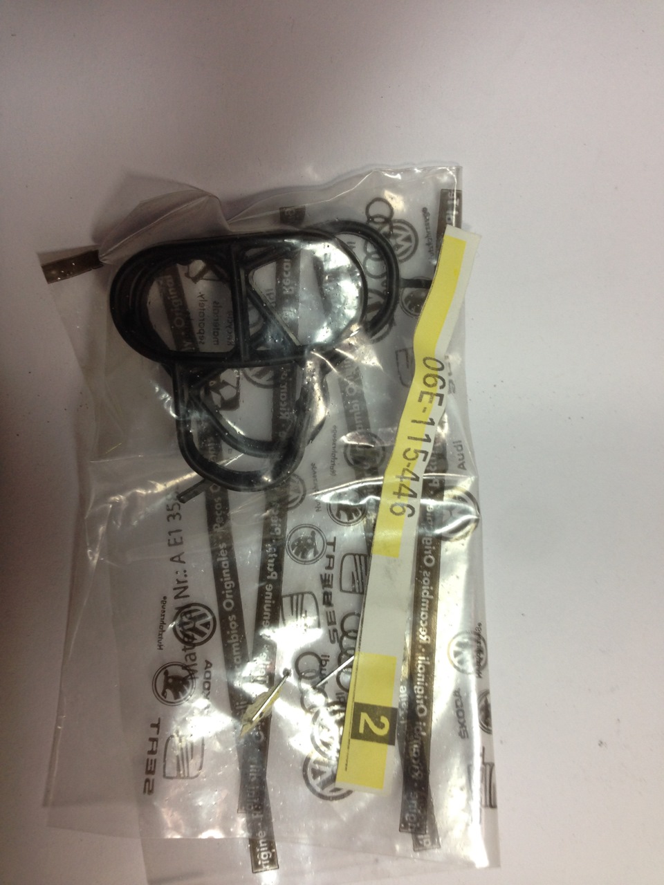 06E115446 Прокладка VAG | Запчасти на DRIVE2