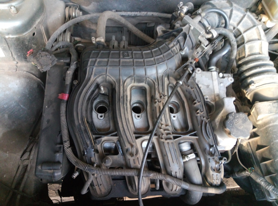 масло в колодцах — Lada Приора седан, 1,6 л, 2007 года | своими руками ...