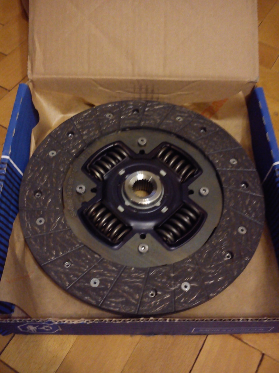 вкусняшки для моего крузяшки))) — Chevrolet Cruze (1G), 1,6 л, 2010 ...