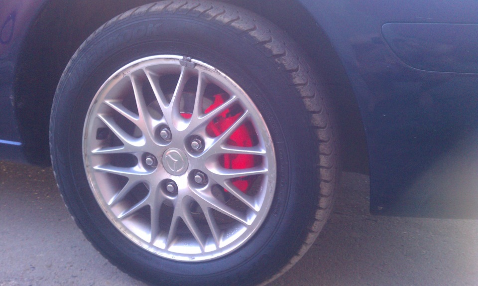 покраска суппортов — Mazda 626 V (GF), 2 л, 2001 года | колёсные диски ...