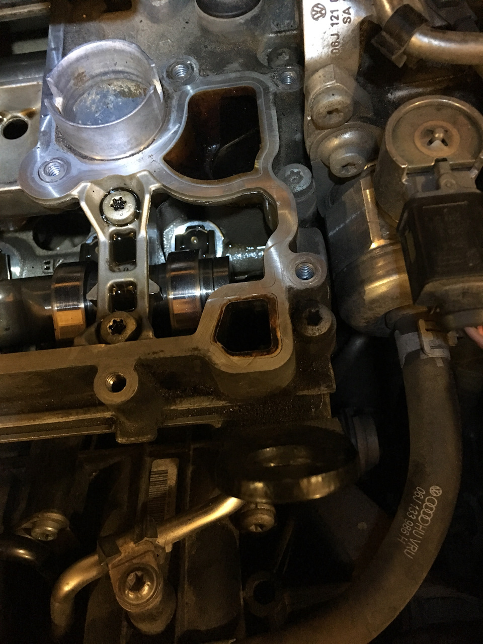 06J133986H Топливный шланг VAG | Запчасти на DRIVE2