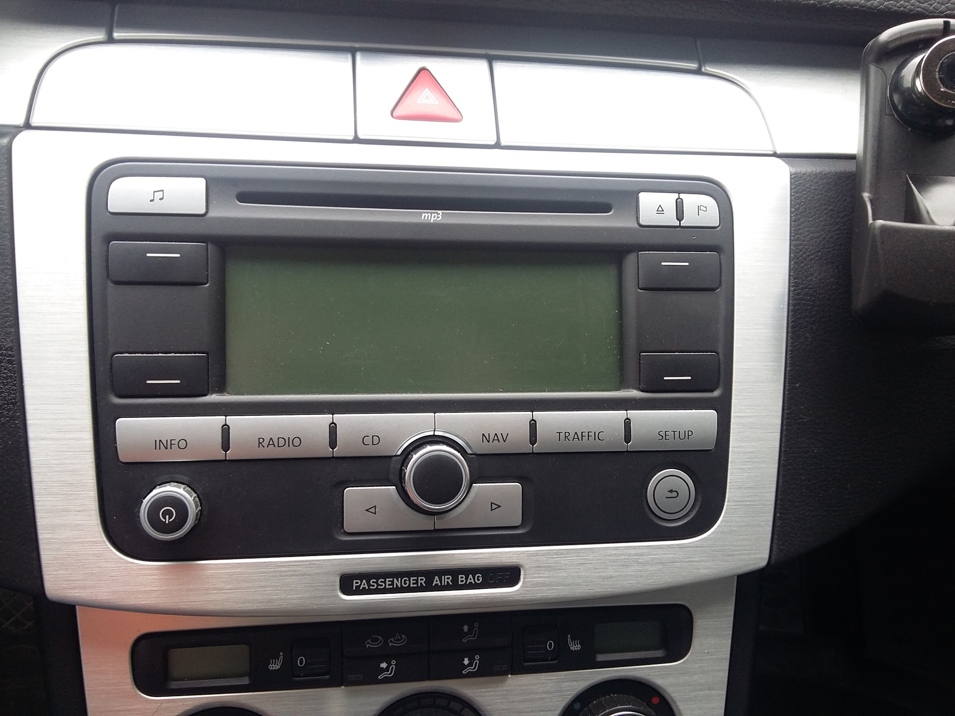 RCD330+ — Volkswagen Passat B6, 2 л, 2007 года | автозвук | DRIVE2