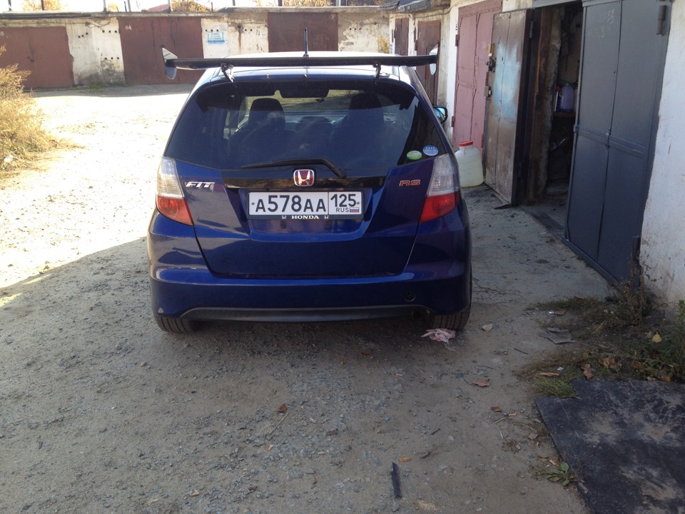 Шаг назад3, или минус один ништяк, ближе к стоку. — Honda Fit (2G), 1,5 л, 2009 года | стайлинг ...