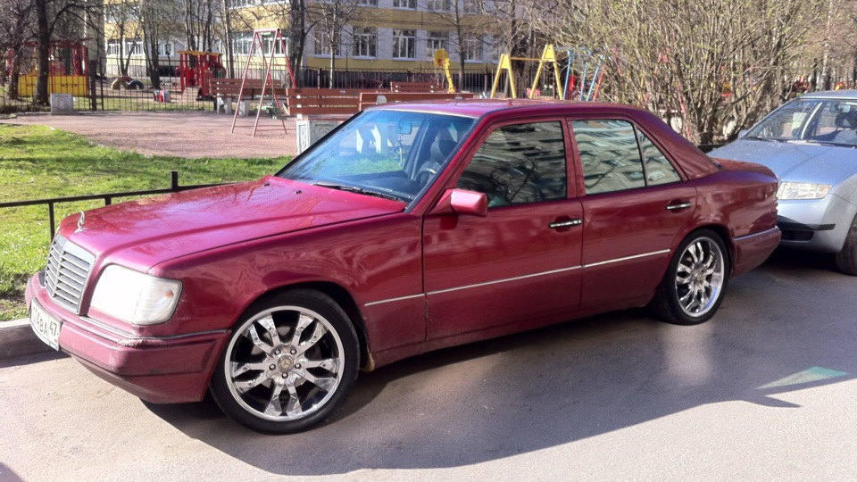 Mercedes-Benz E-class (W124) 2.2 бензиновый 1994 | Old School на DRIVE2