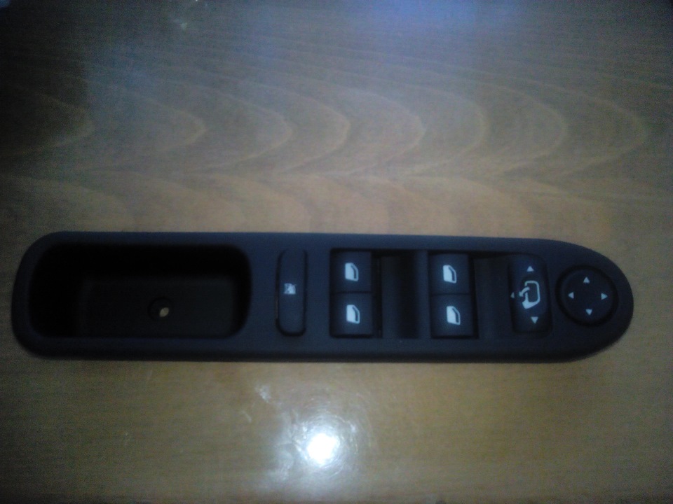 Замена стеклоподъёмника водителя — Peugeot 307, 1,6 л, 2001 года ...