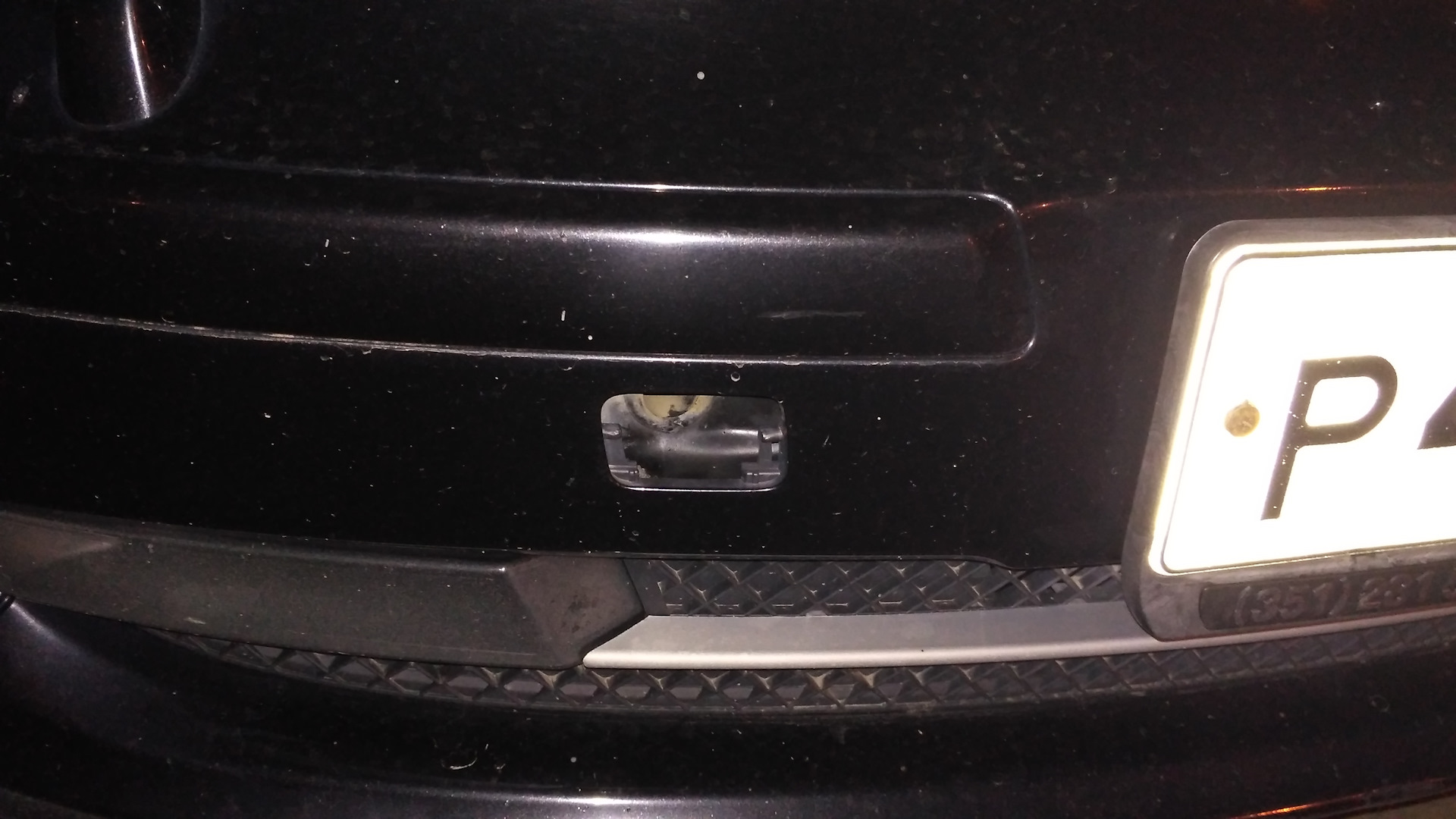 Заглушка переднего буксировочного крюка E87 — BMW 1 series (E81/E87), 2 ...