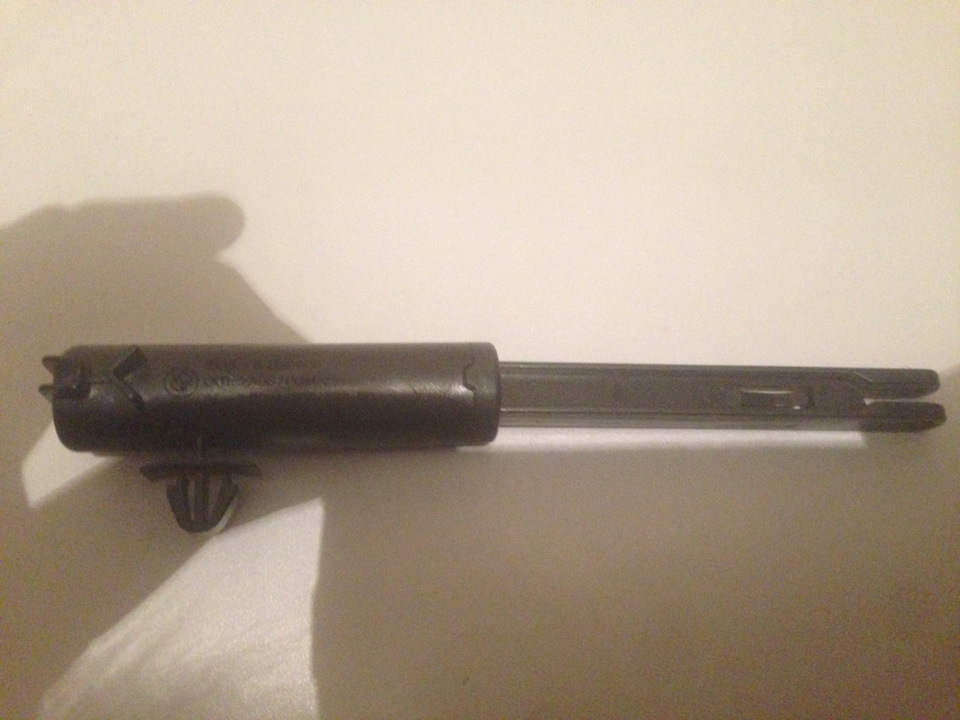 [Сделал сам] Сломался бардачек — BMW 3 series (E46), 2,5 л., 1998 года ...