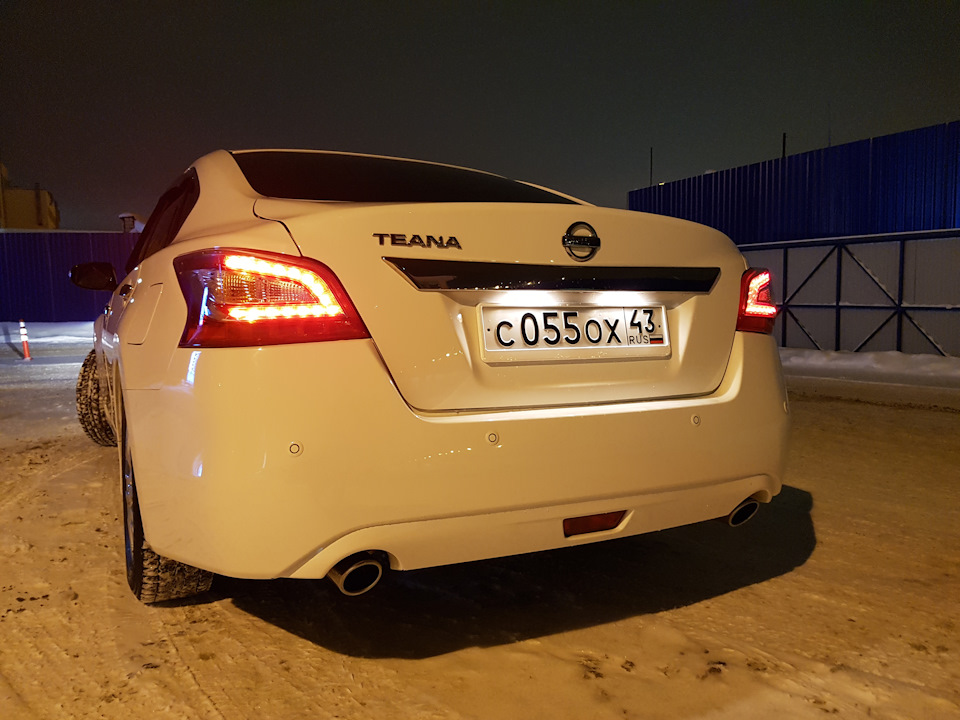Номерные рамки — Nissan Teana (L33), 2,5 л, 2014 года | стайлинг | DRIVE2