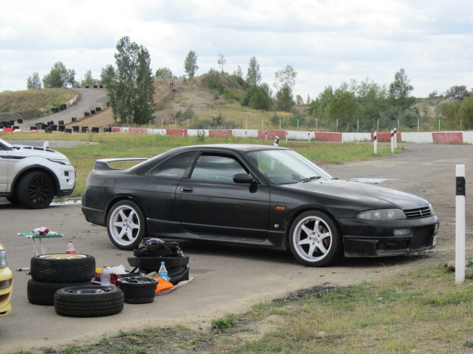 Time Attack от Rabbit Run в белом колодце — Nissan Skyline (R33), 2,5 л ...