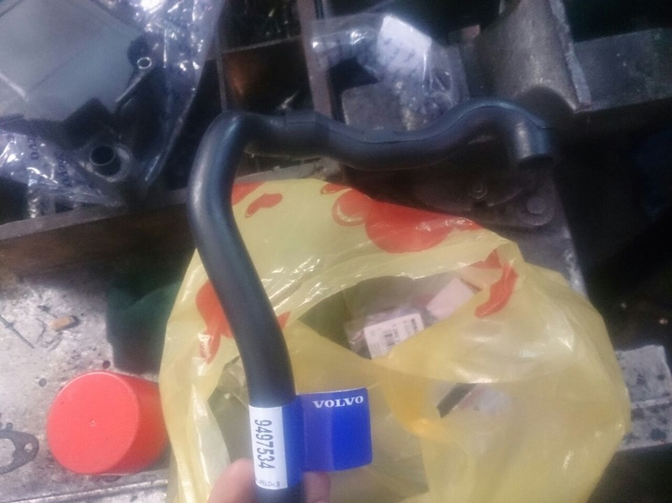 Вентиляция Картера — Volvo S60 (1G), 2,4 л, 2001 года | визит на сервис ...