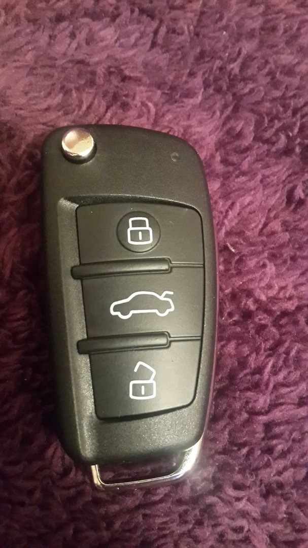 Корпус Ключа Зажигания — Audi A6 (C6), 3 л, 2005 года | аксессуары | DRIVE2