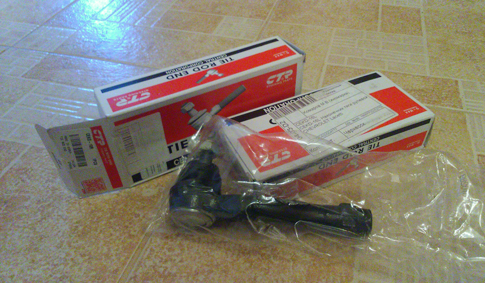 Стойки стабилизаторов, рулевые тяги и шаровые опоры (замена) — Chevrolet Lacetti 5D, 1,6 л, 2009 ...