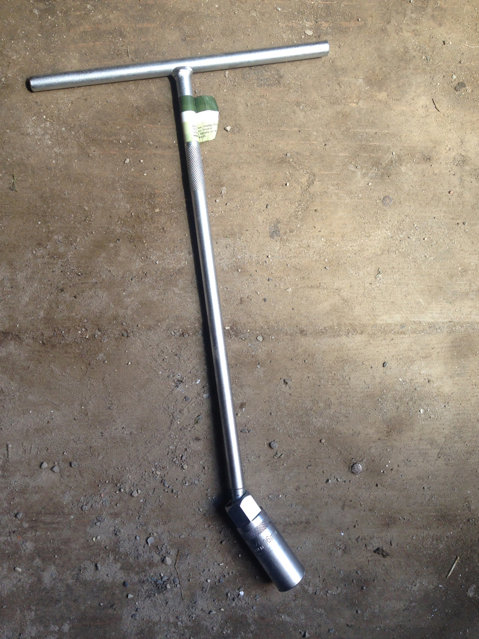 Приспособления для замены свечей — Volkswagen Bora (1G), 1,6 л, 2001 ...