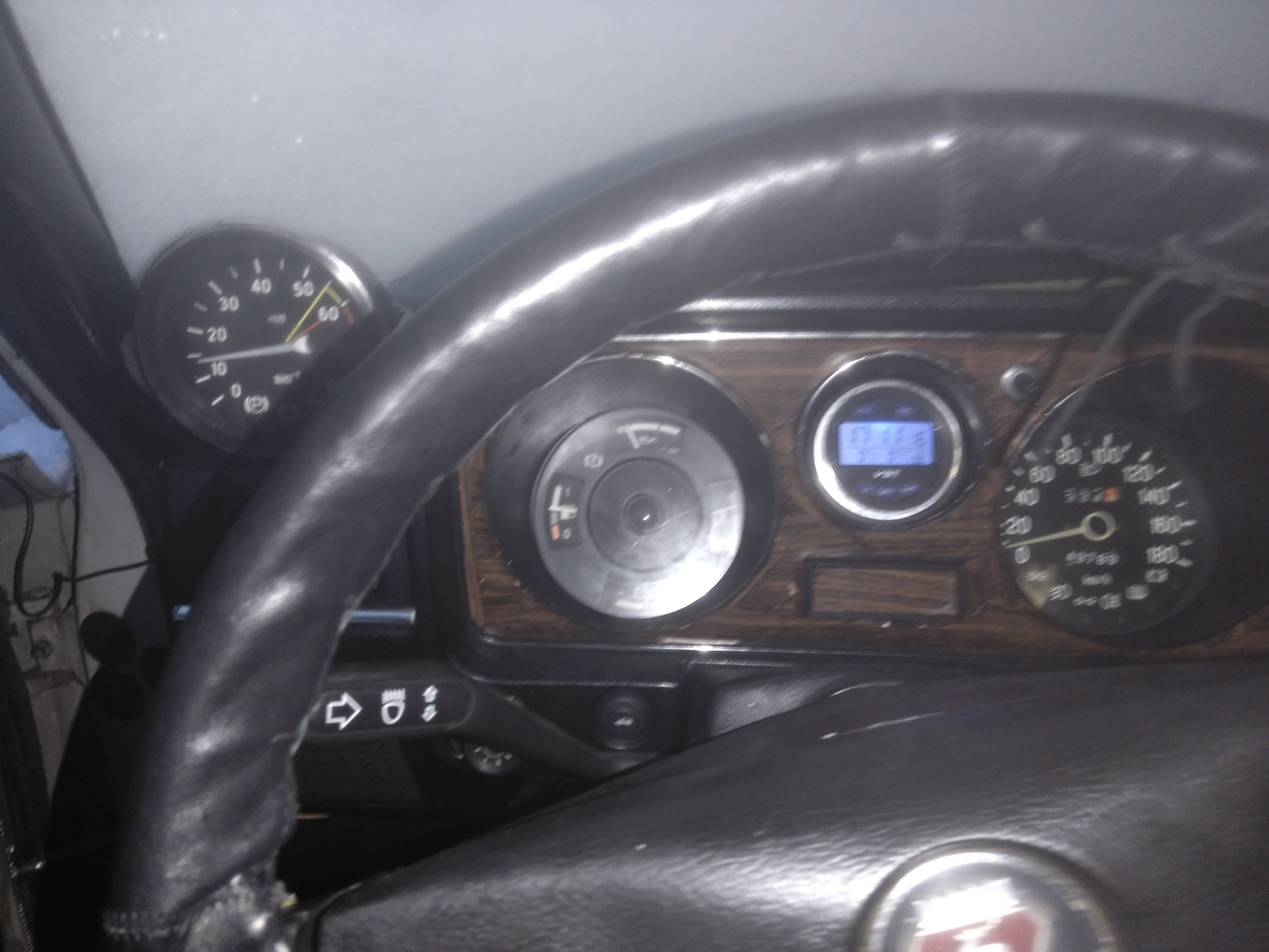 Установил стрелочный тахометр от 2106(Нива) на 31029. — ГАЗ 31029, 2,5 ...