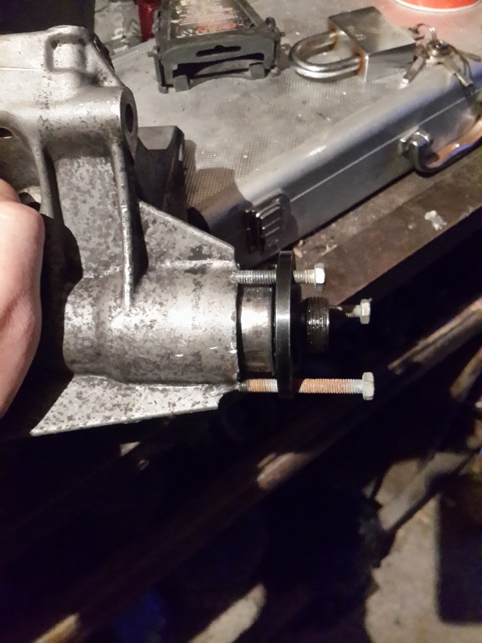 подшипник вискомуты нового образца — Audi S6 (C4), 2,2 л, 1995 года ...