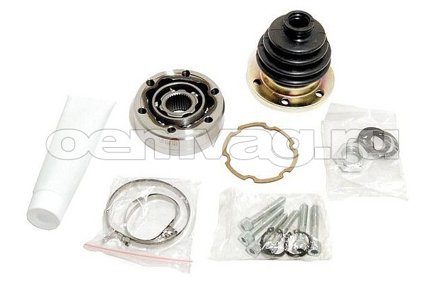 Подготовка к замена левого сальника приводного вала — Skoda Octavia A4 ...