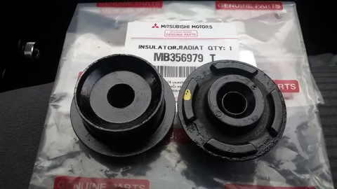 MB356979 Проставка нижней опоры радиатора Mitsubishi | Запчасти на DRIVE2