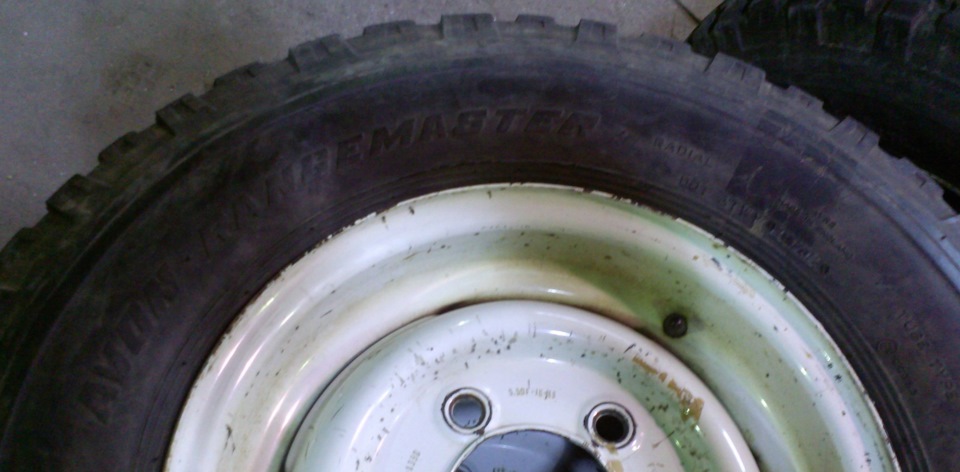 Загадочный зверь 7,50R16 — Land Rover Defender (L315/L316), 2,5 л, 1996 ...