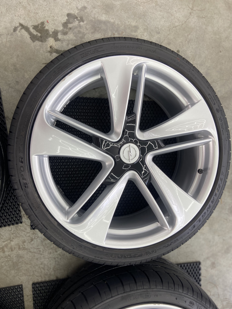 Р20 комплект продажа — Opel Insignia (1G), 2 л, 2012 года | колёсные ...