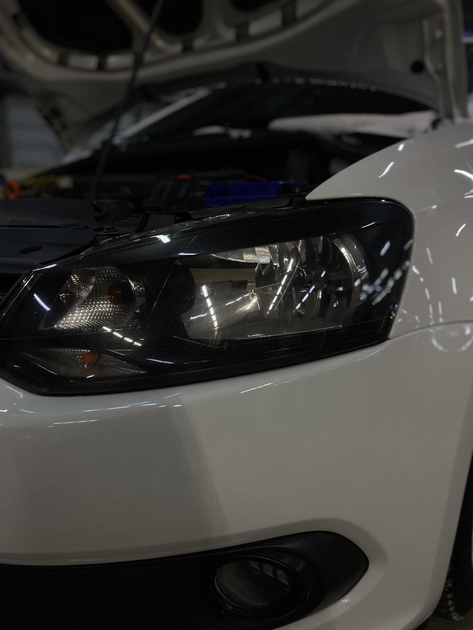 Свет мне в поло, MiniLENS H4💡 — Volkswagen Polo Sedan, 1,6 л, 2012 года ...