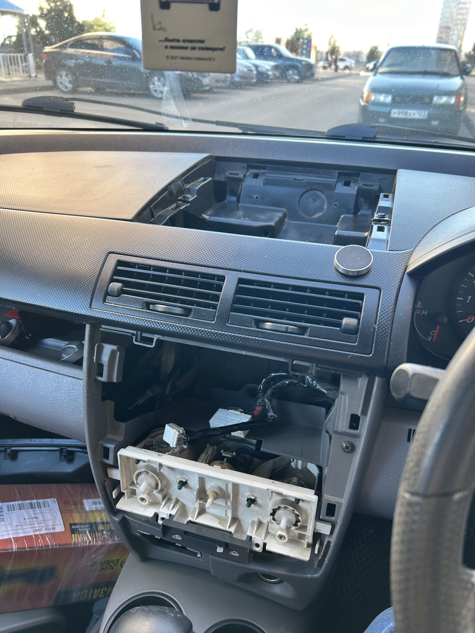 Установка ГУ — Mazda Demio (2G), 1,3 л, 2006 года | автозвук | DRIVE2