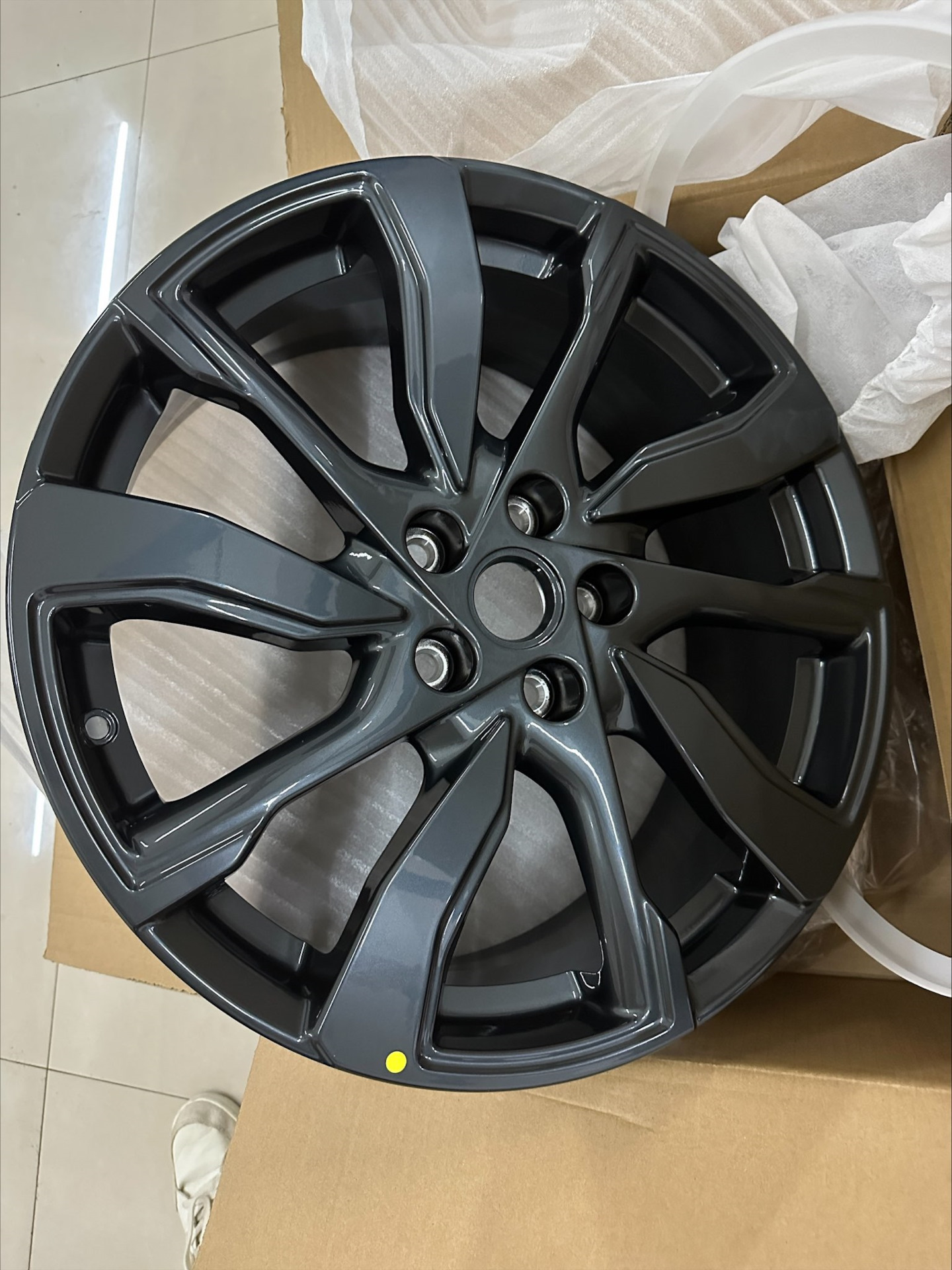 Второй комплект оригинальных дисков — Chevrolet Equinox (3G), 2 л, 2022 ...