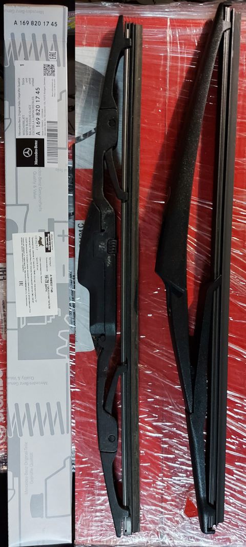 A1698201745 Щетка стеклоочистителя пятой двери. Mercedes | Запчасти на ...